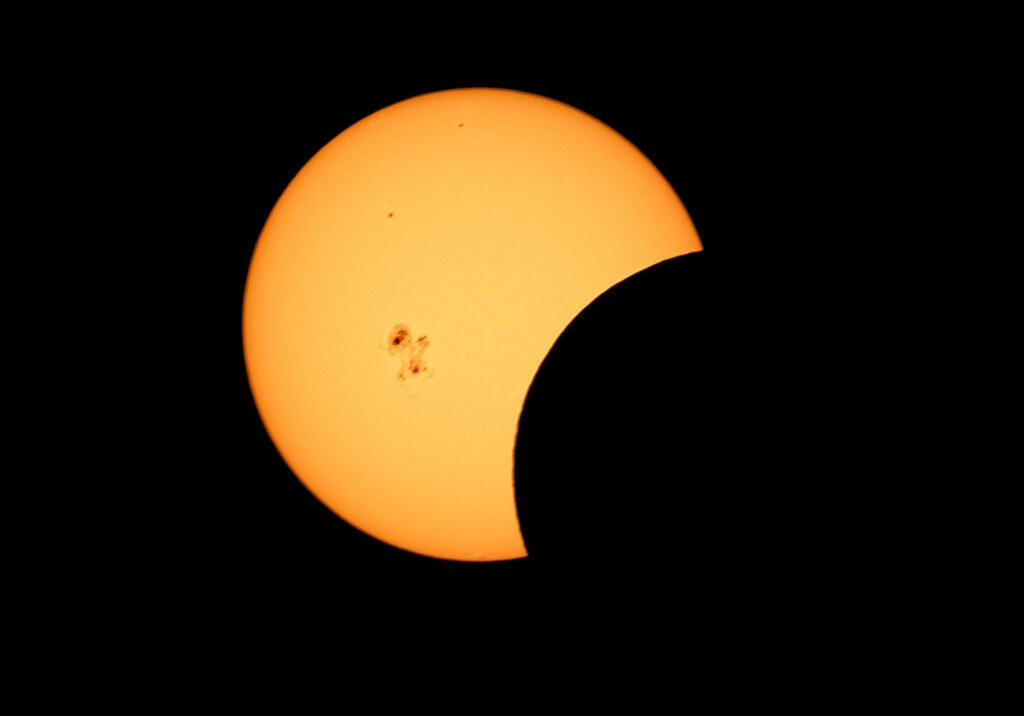 What Floridians should know about Saturday’s solar eclipse - WMNF 88.5 FM