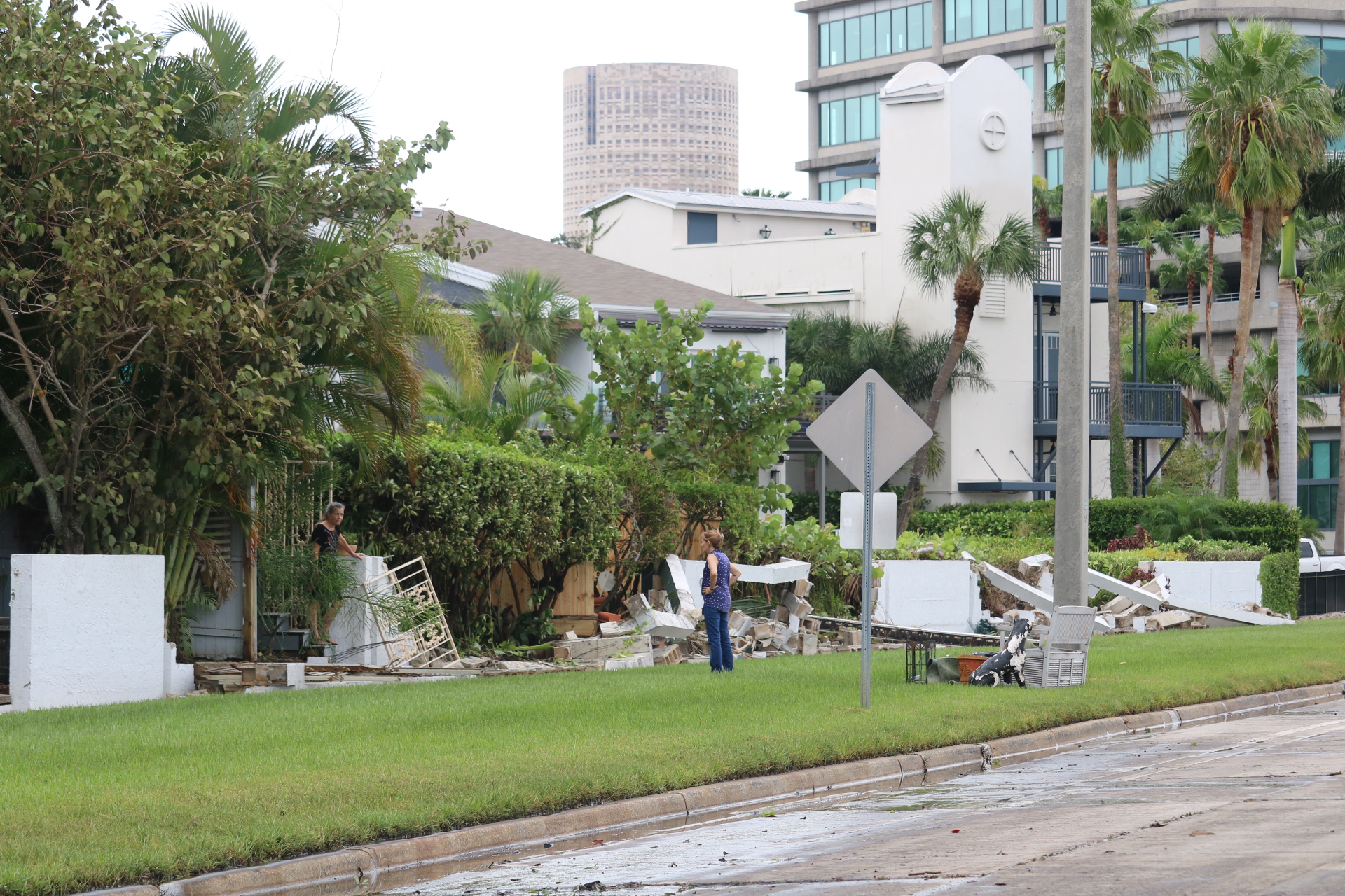 Residents share storm impacts at Tampa climate hearing - WMNF 88.5 FM