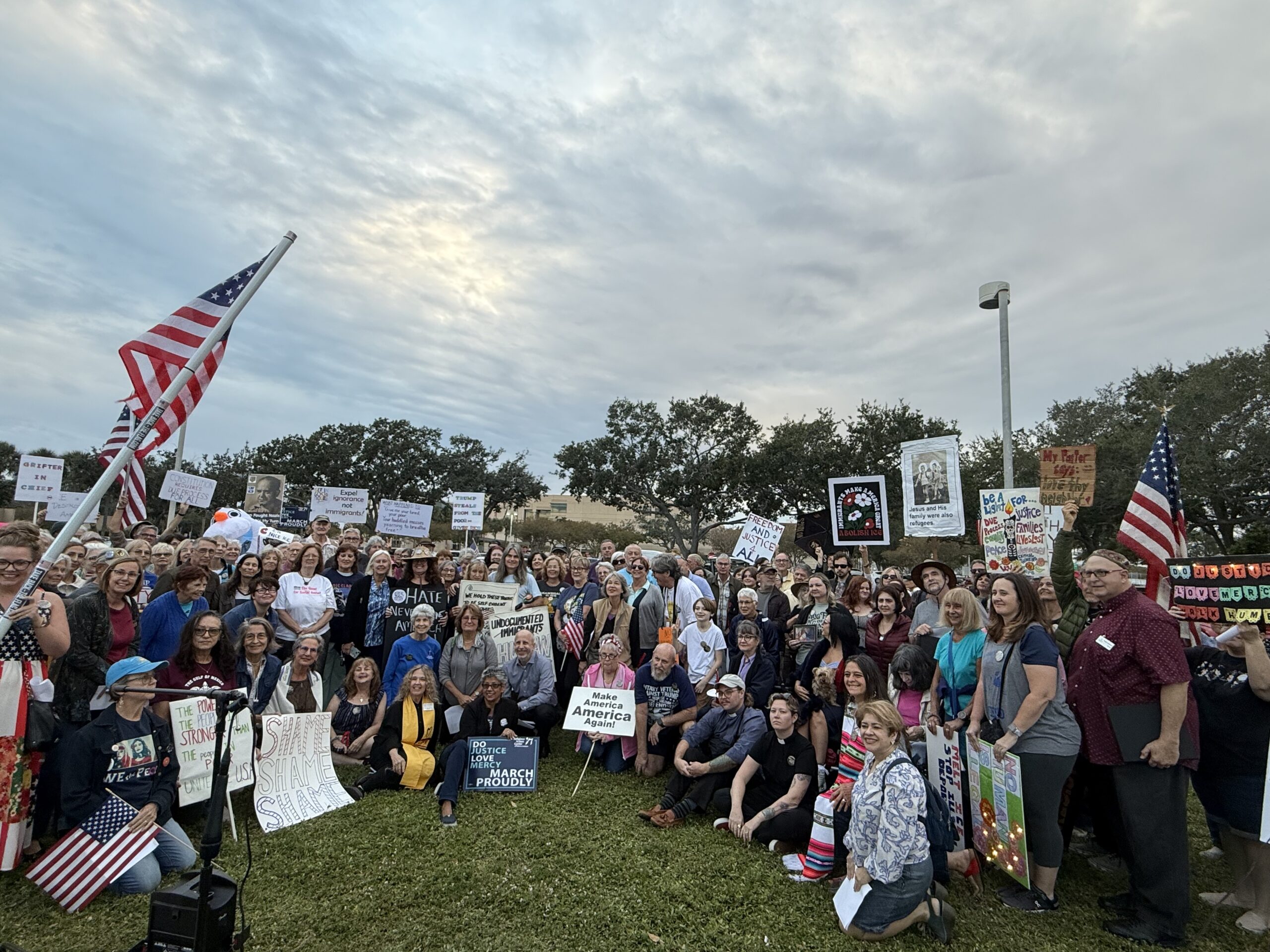 Interfaith communities host a vigil for immigrants in Pinellas - WMNF ...